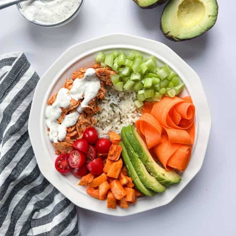 Buffalo Chicken Rice Bowls With Cilantro Rice | Loveable Lemons