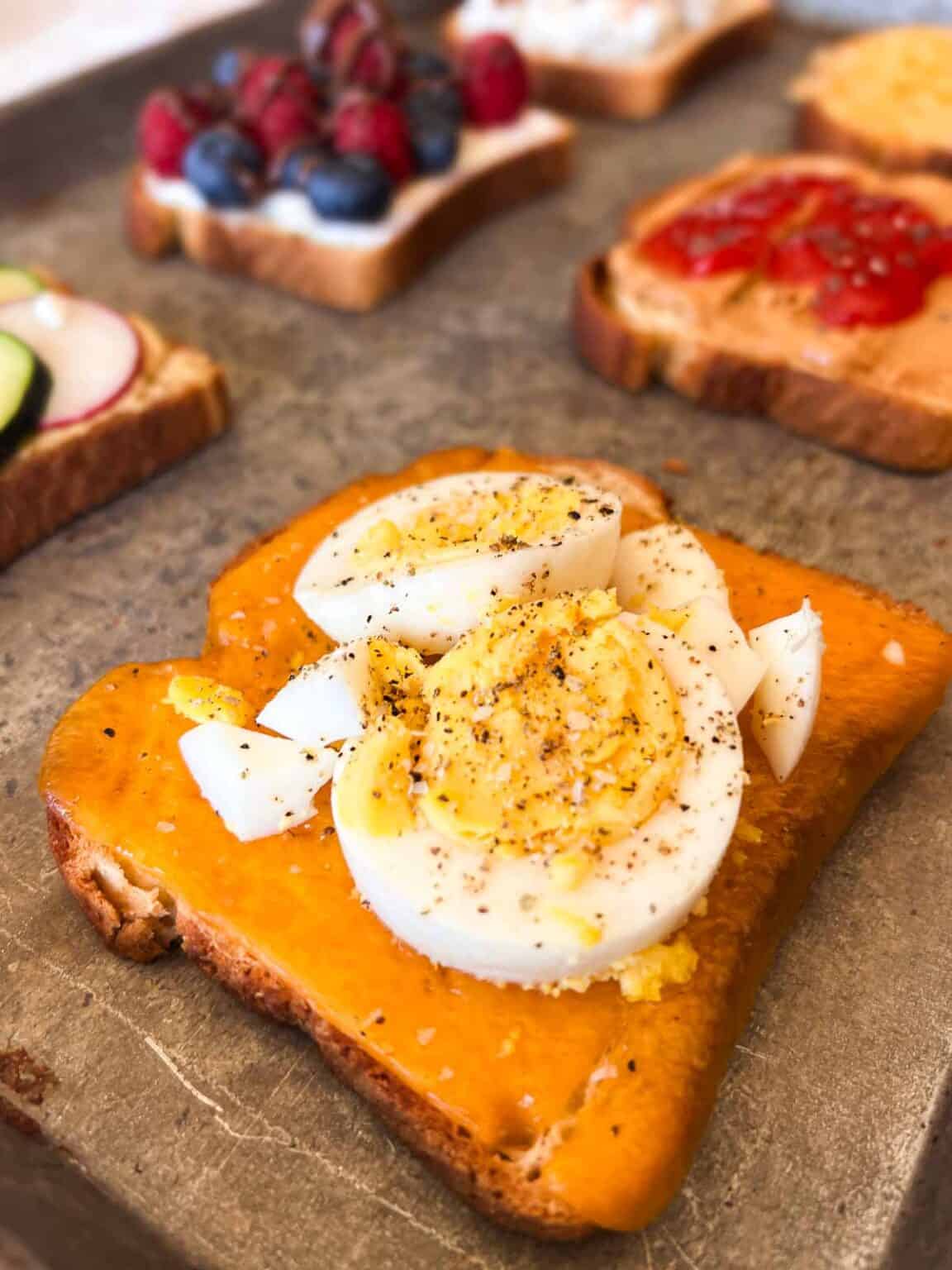 Toast Toppers With Gluten Free Bread | Loveable Lemons