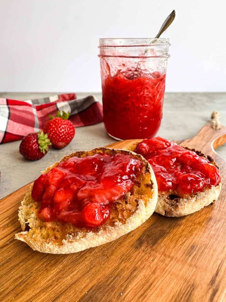 Low Sugar Strawberry Freezer Jam With Sure-Jell | Loveable Lemons