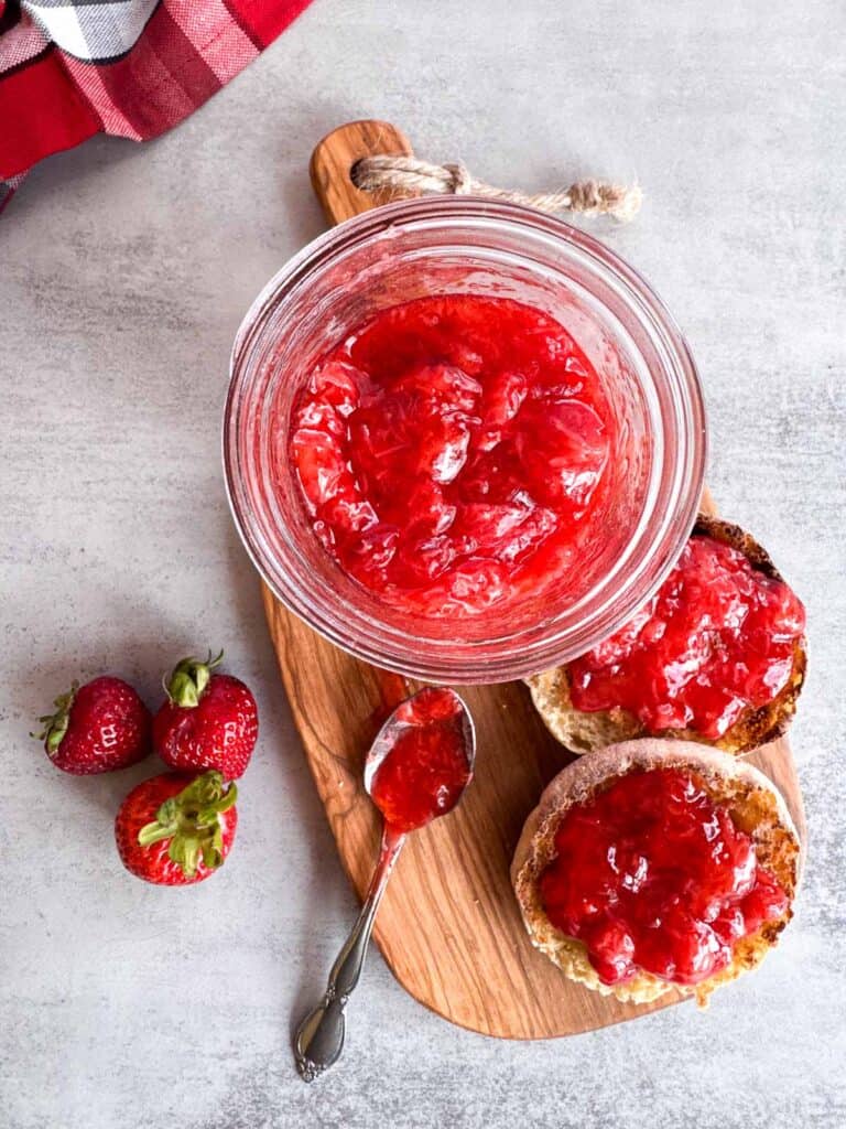 Low Sugar Strawberry Freezer Jam With Sure-Jell | Loveable Lemons